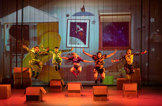 MOTIONHOUSE (Kevin Finnan) - Klemark Espectáculos Teatrales